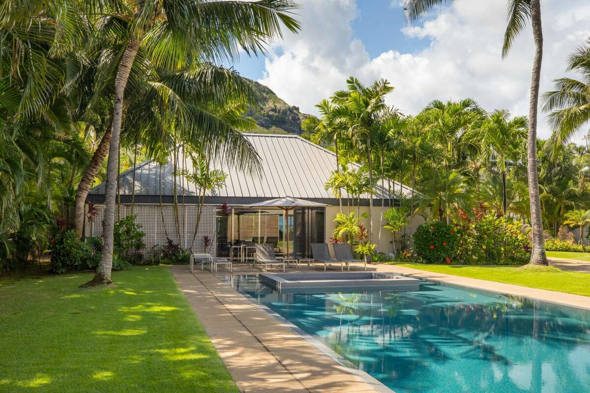 Local philanthropist selling award-winning Hawaii estate and art ...