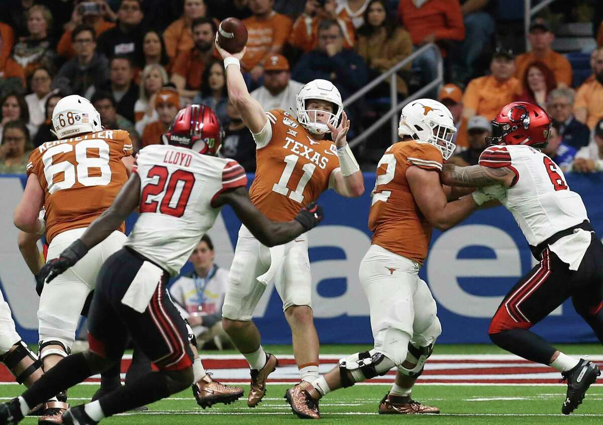 Texas QB Sam Ehlinger will return for his senior season