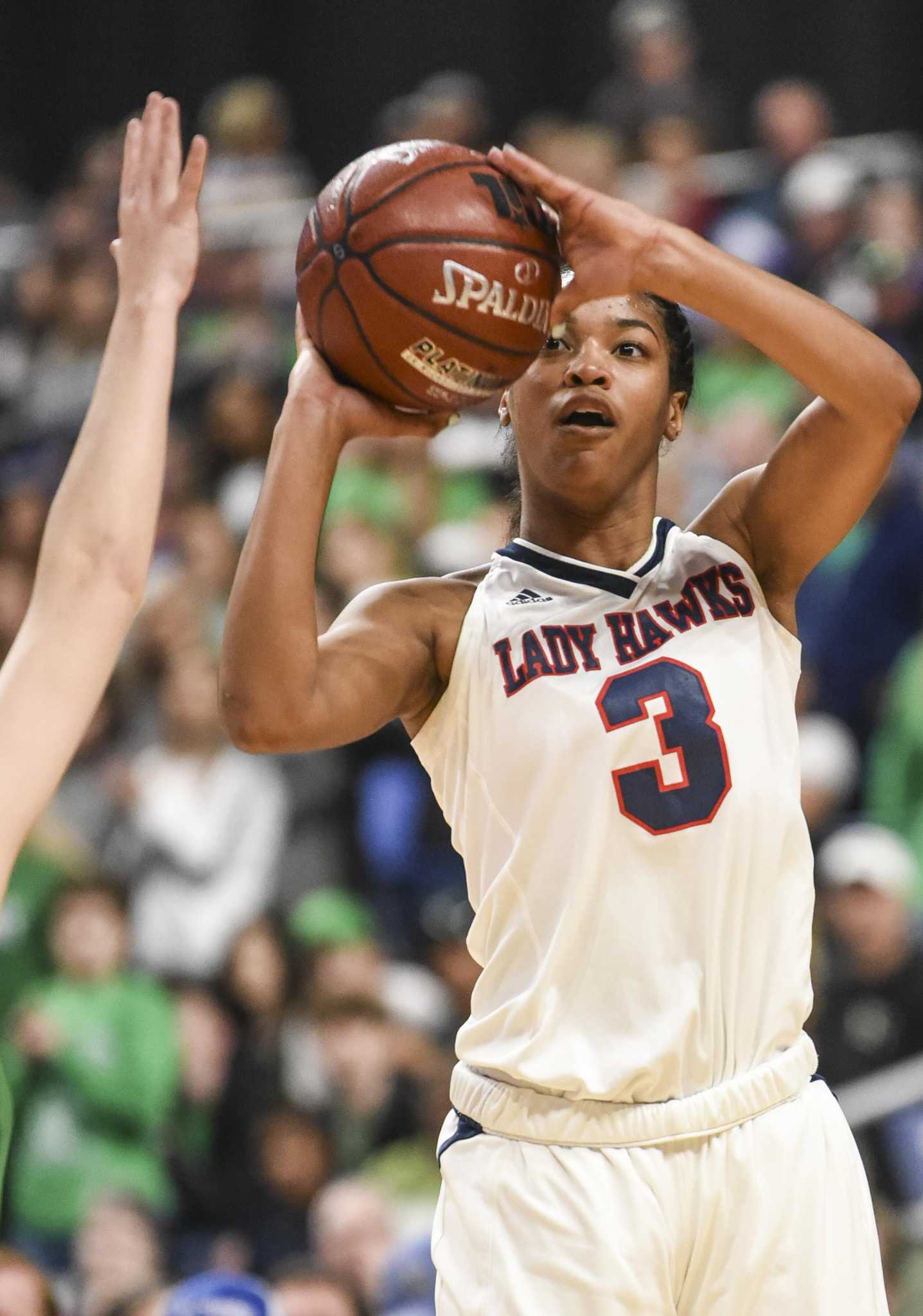 Soph phenom Ashlon Jackson hits 1,000-point milestone