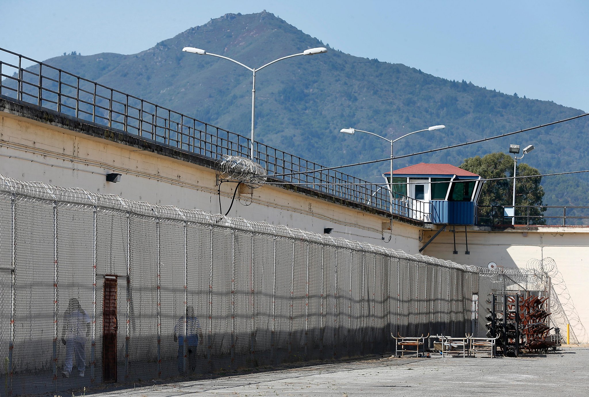 California to speed release of up to 3,500 prison inmates because of ...