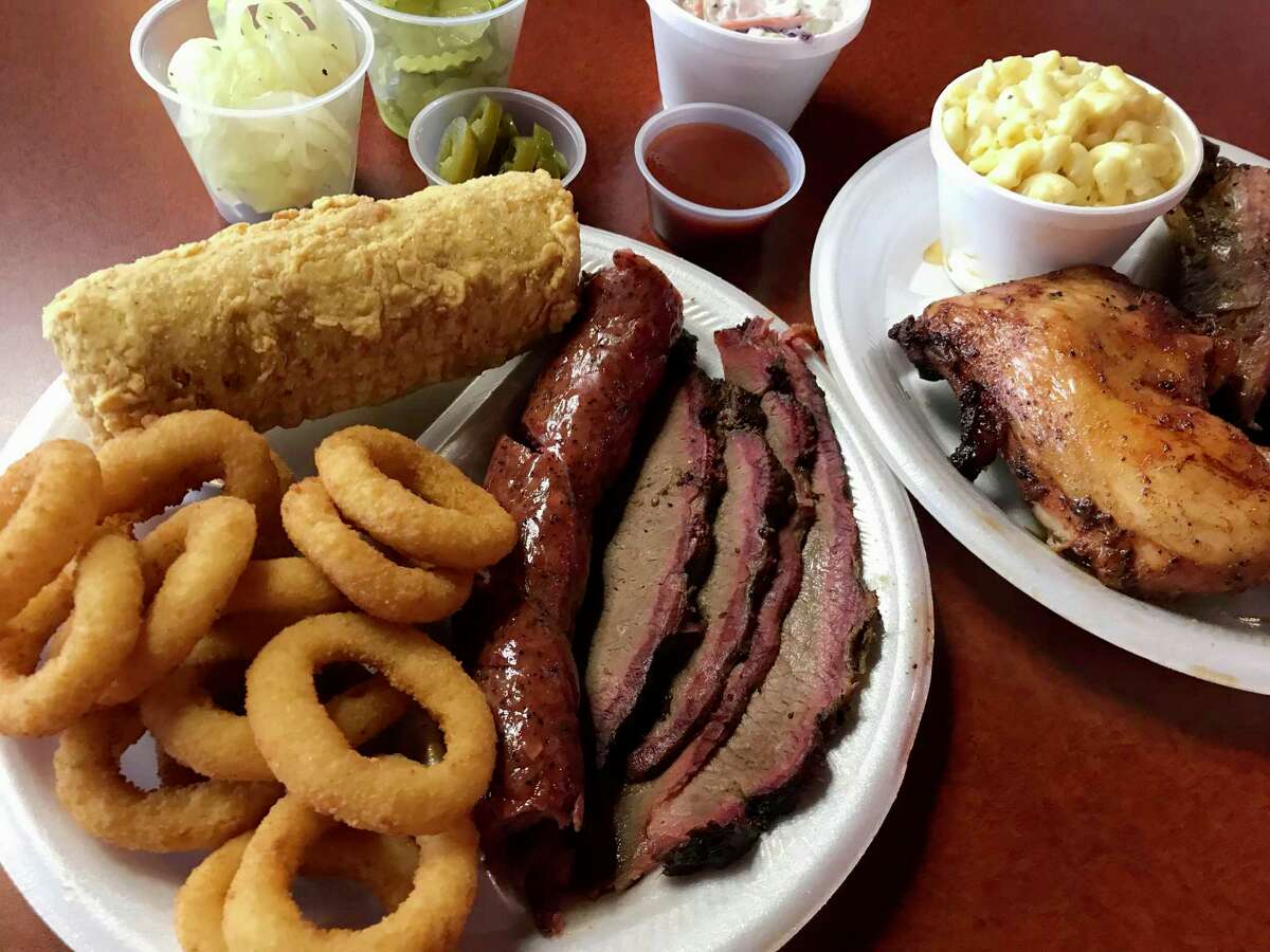 Review: New Northeast Side barbecue restaurant Brooks BBQ & More serves ...