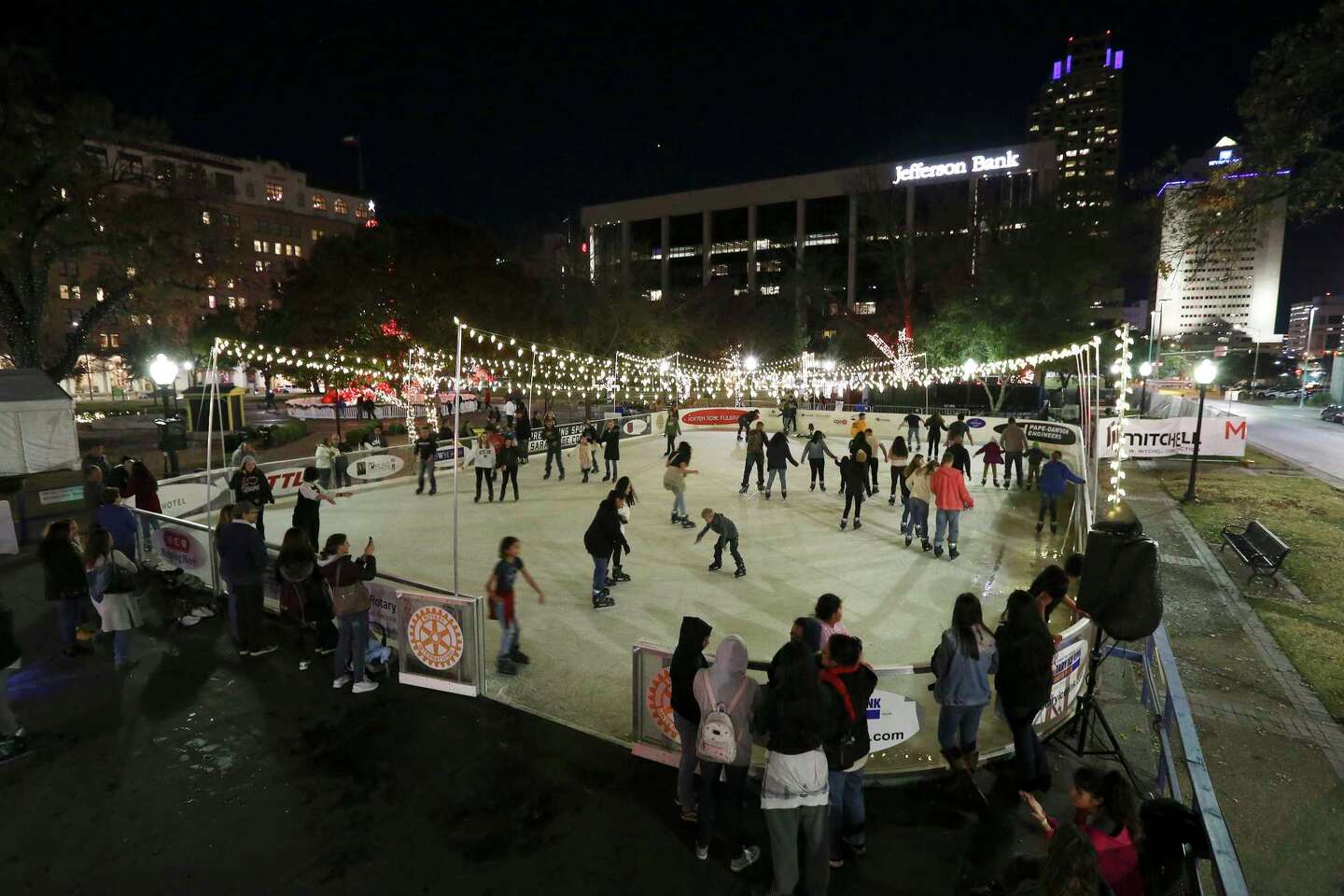 San Antonio's Rotary ice skating rink announces opening date