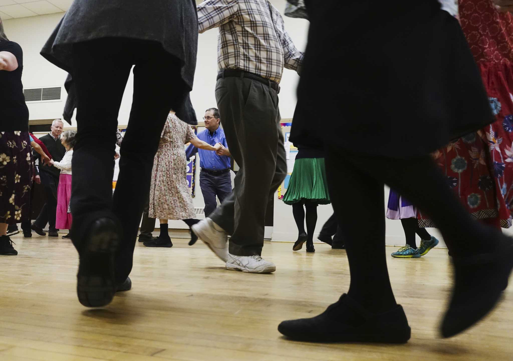 Photos: English dancing in Albany