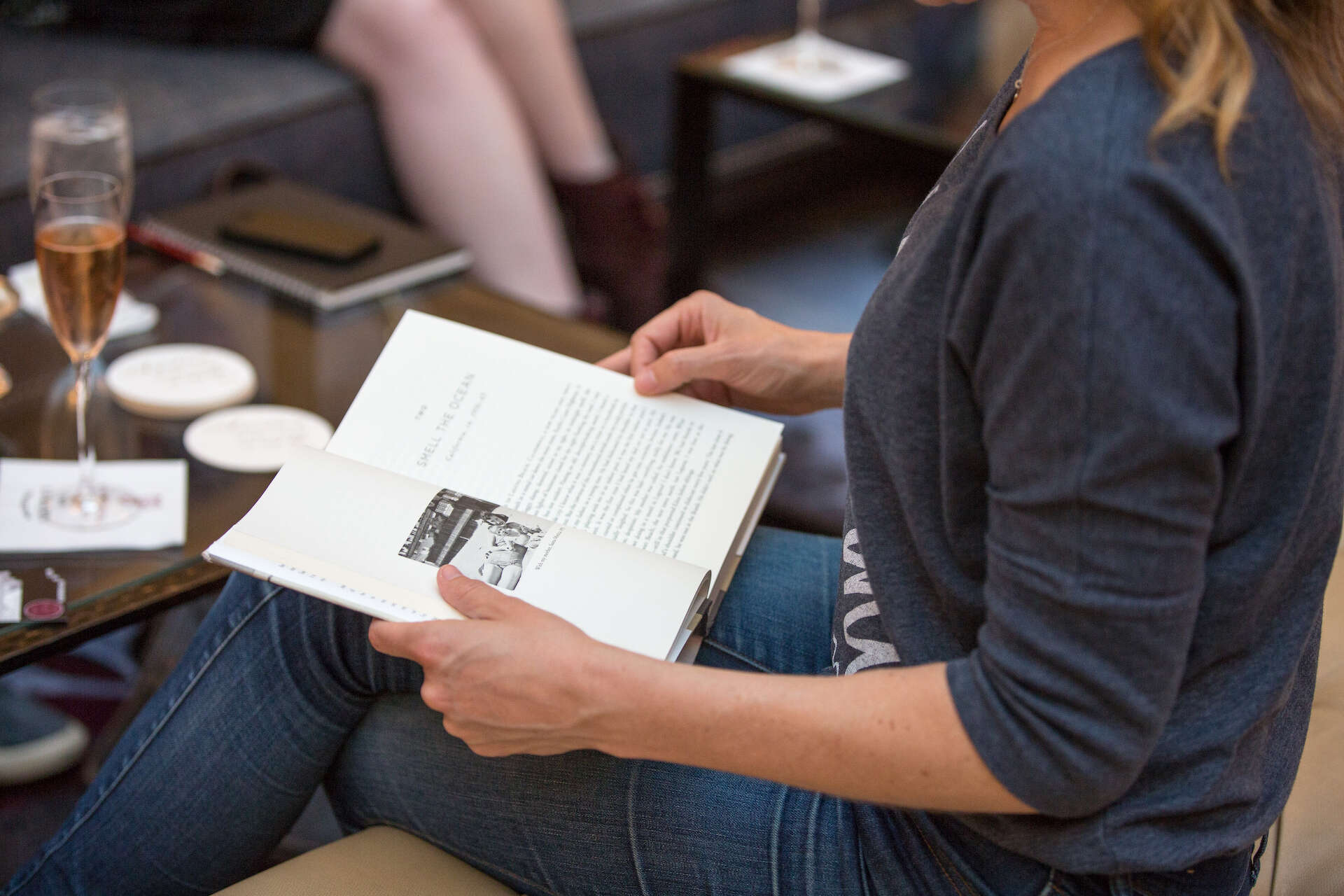 How two women quietly reading books in an SF bar started an introvert ...