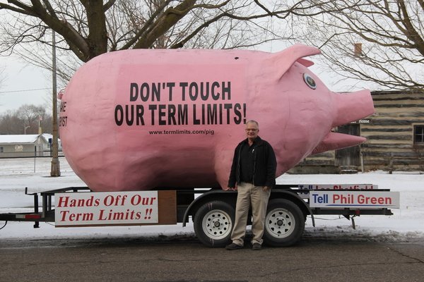 Giant pig supporting state legislature term limits comes to Huron County