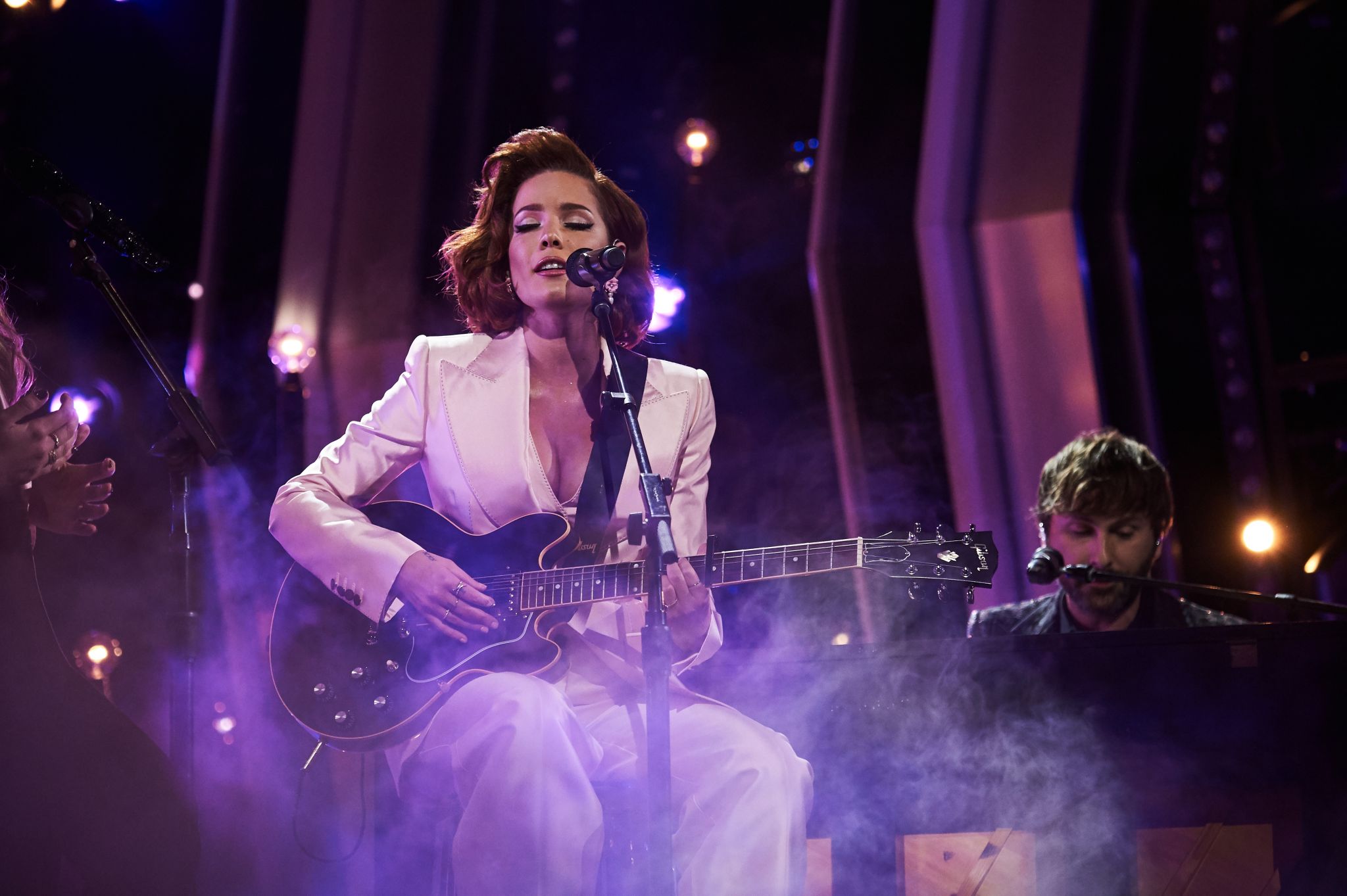 Halsey is bringing her Manic World Tour to The Woodlands