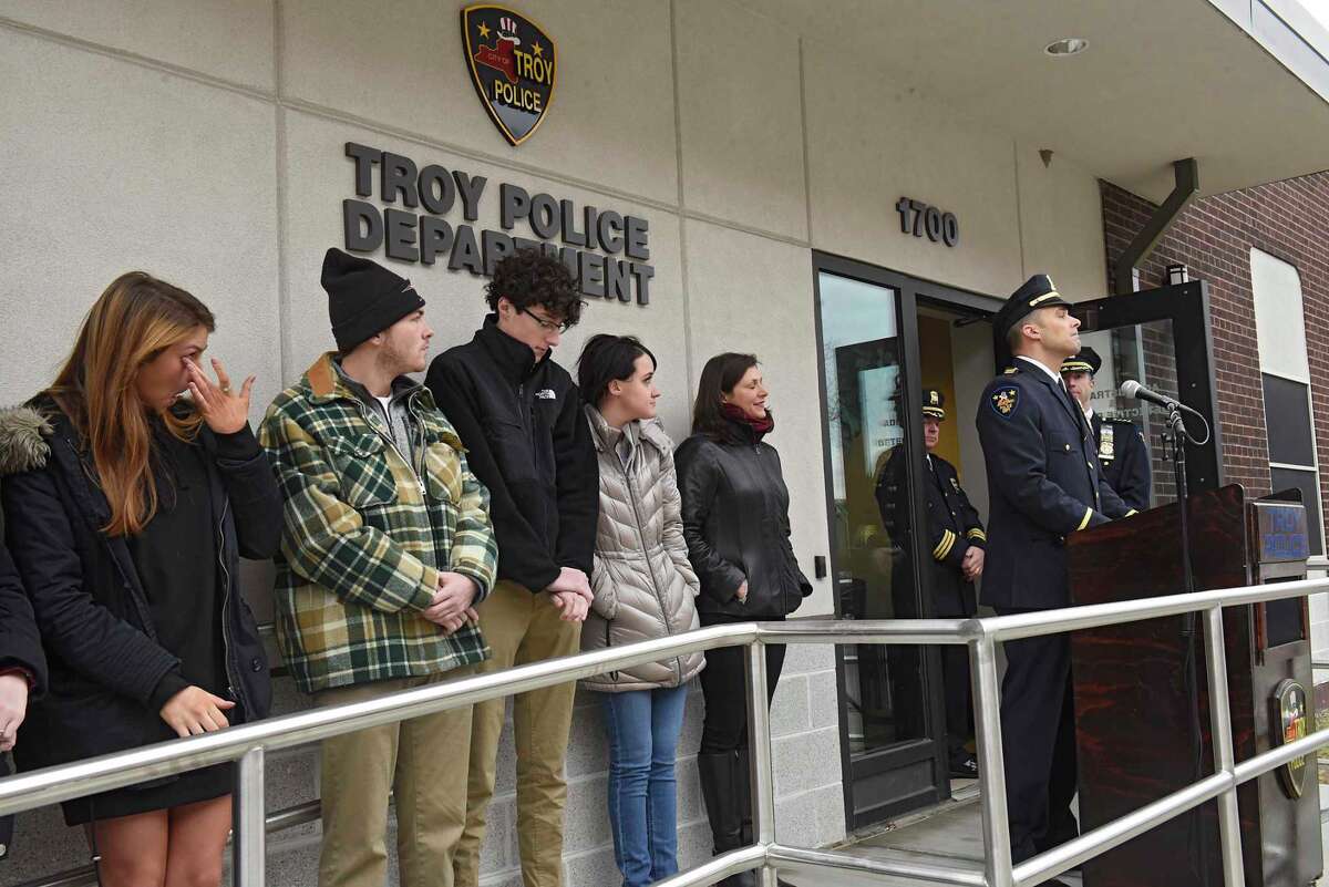 Troy detective captain retires as city ponders his replacement