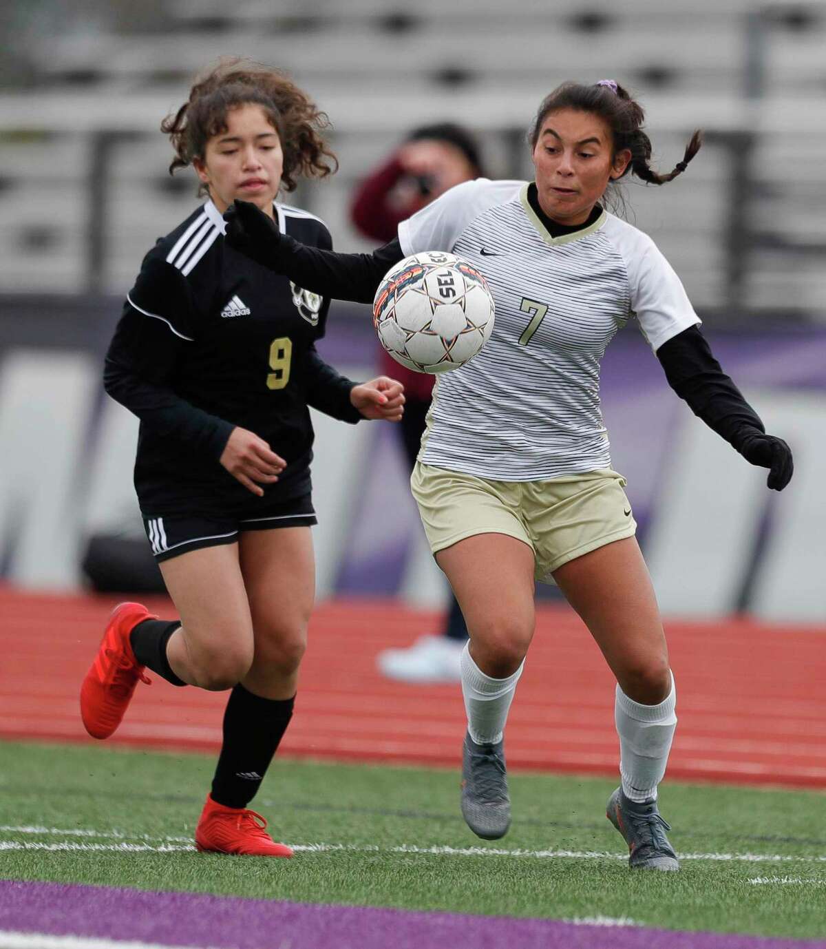 GIRLS SOCCER: Porter edges Conroe for Kat Cup title