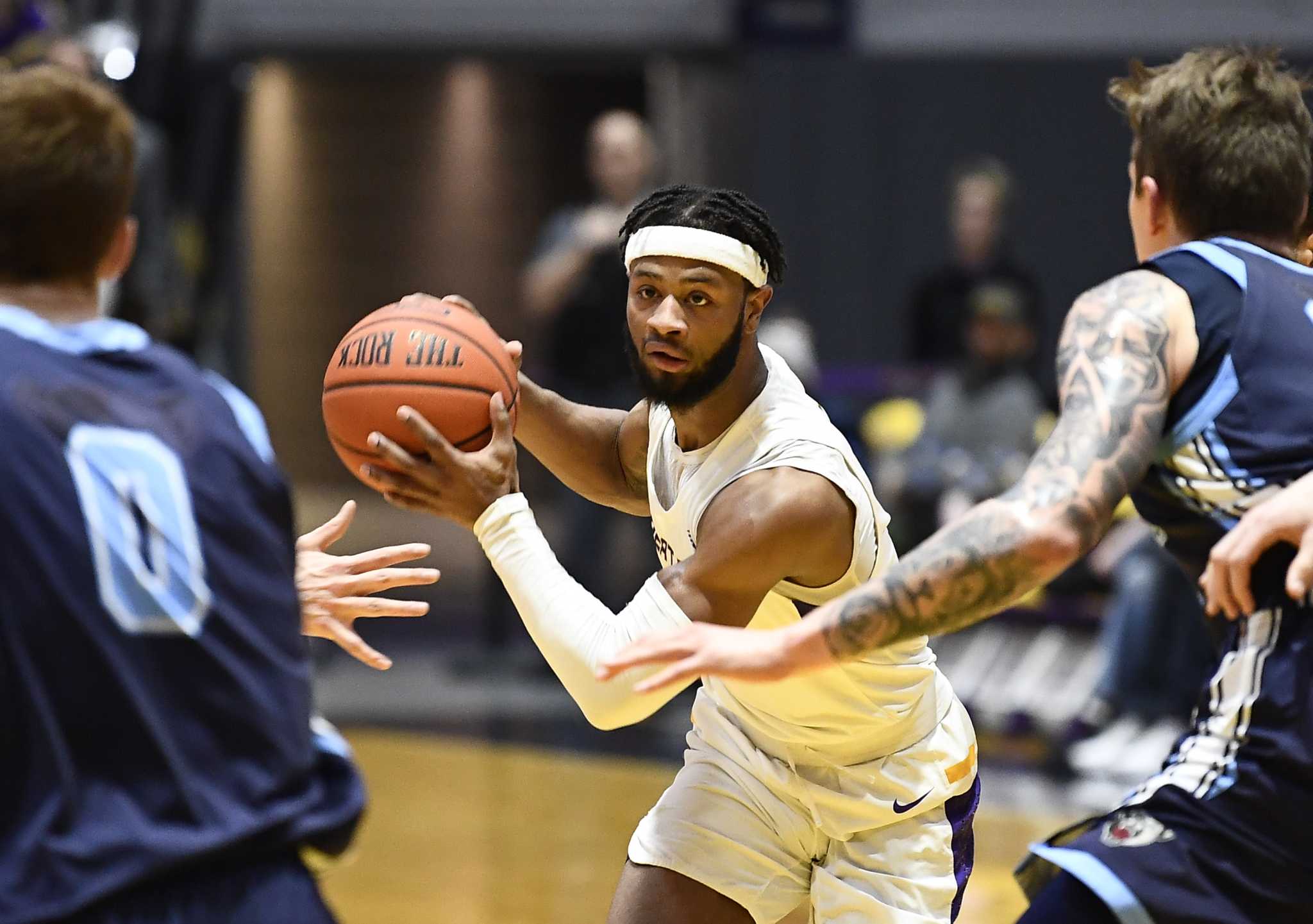 3-0 conference start raises the bar for UAlbany basketball
