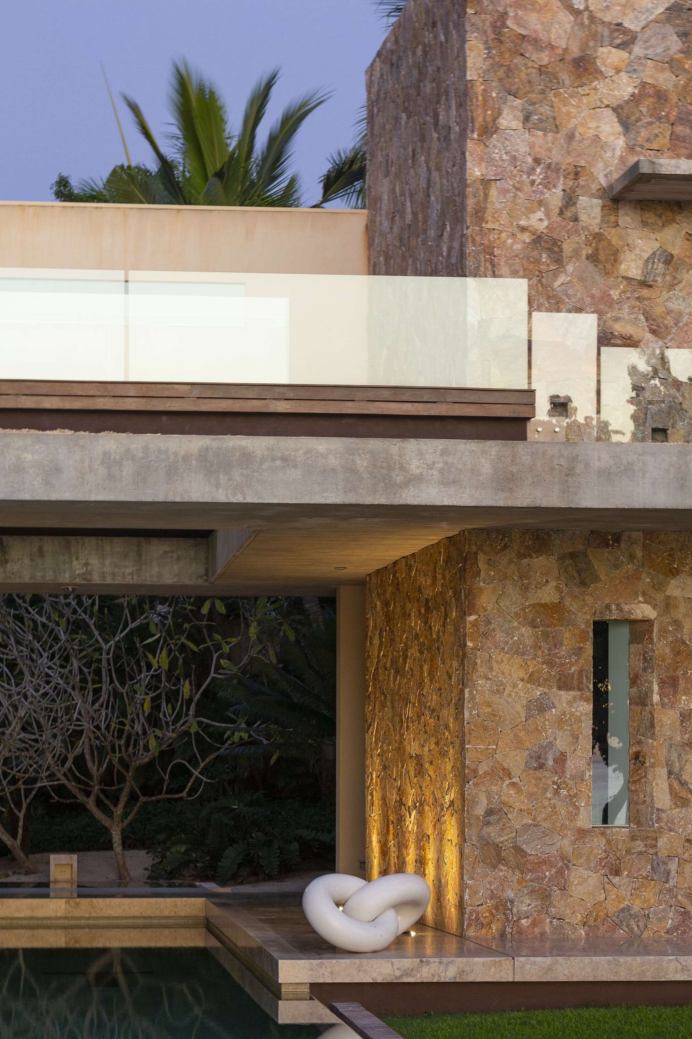 Developer of the iPod selling oceanfront Mexican mansion for $20M