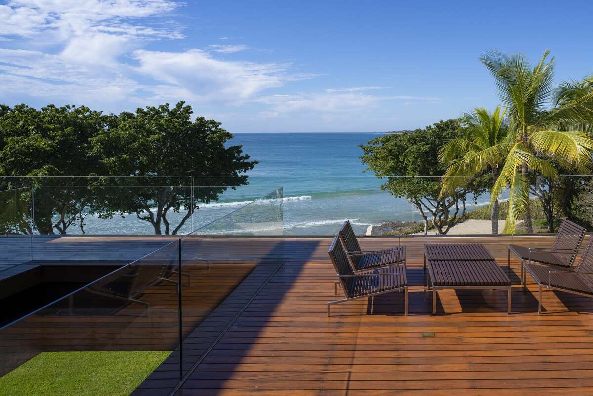 Developer of the iPod selling oceanfront Mexican mansion for $20M