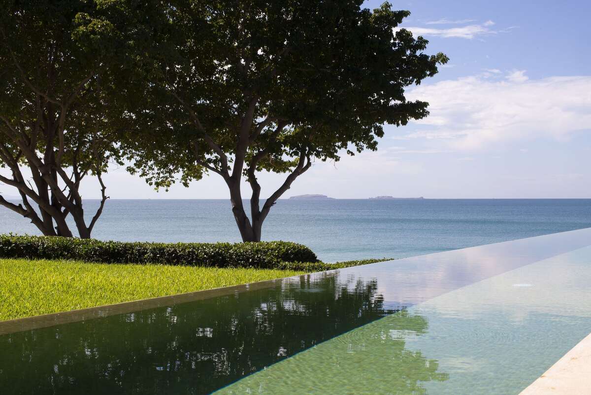 Developer of the iPod selling oceanfront Mexican mansion for $20M