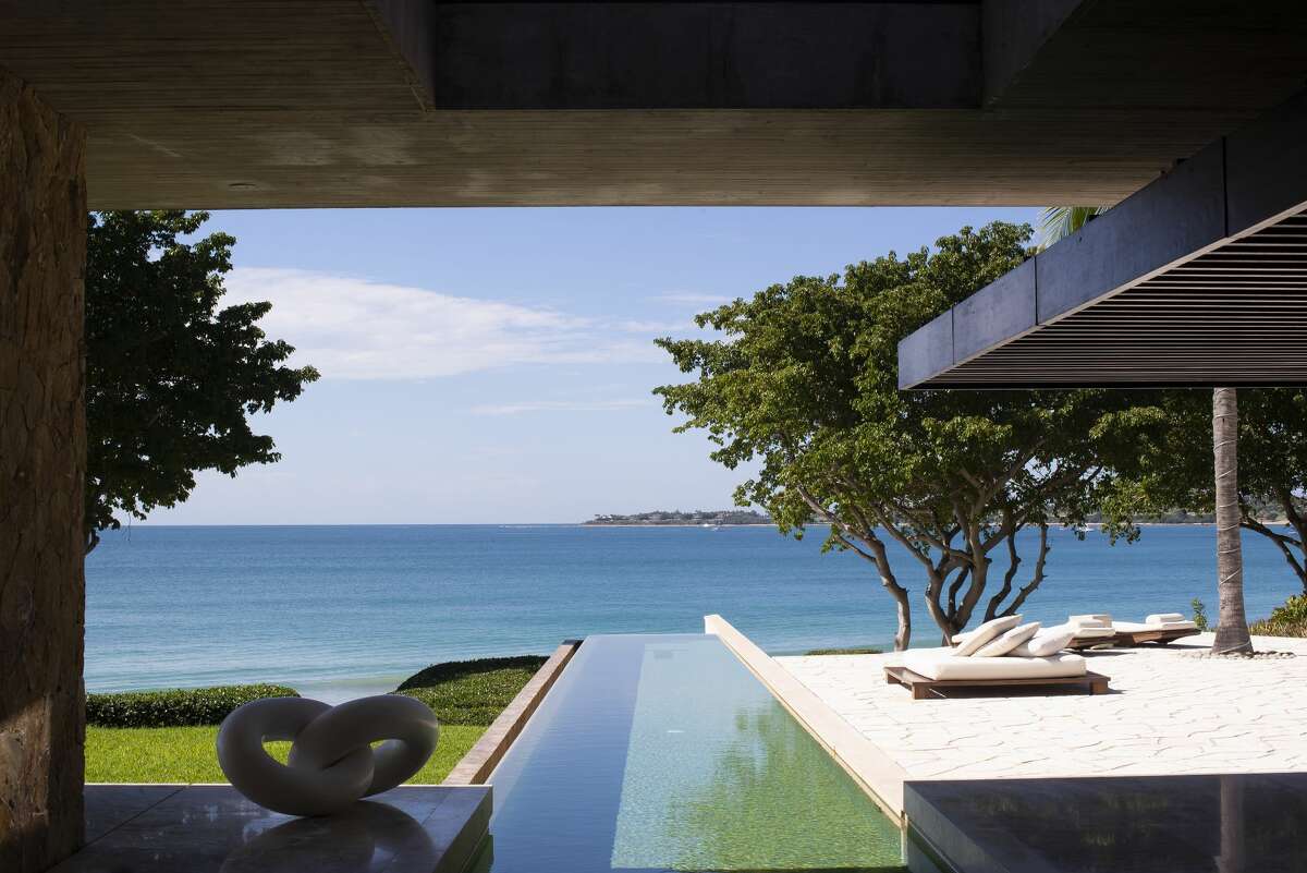 Developer of the iPod selling oceanfront Mexican mansion for $20M