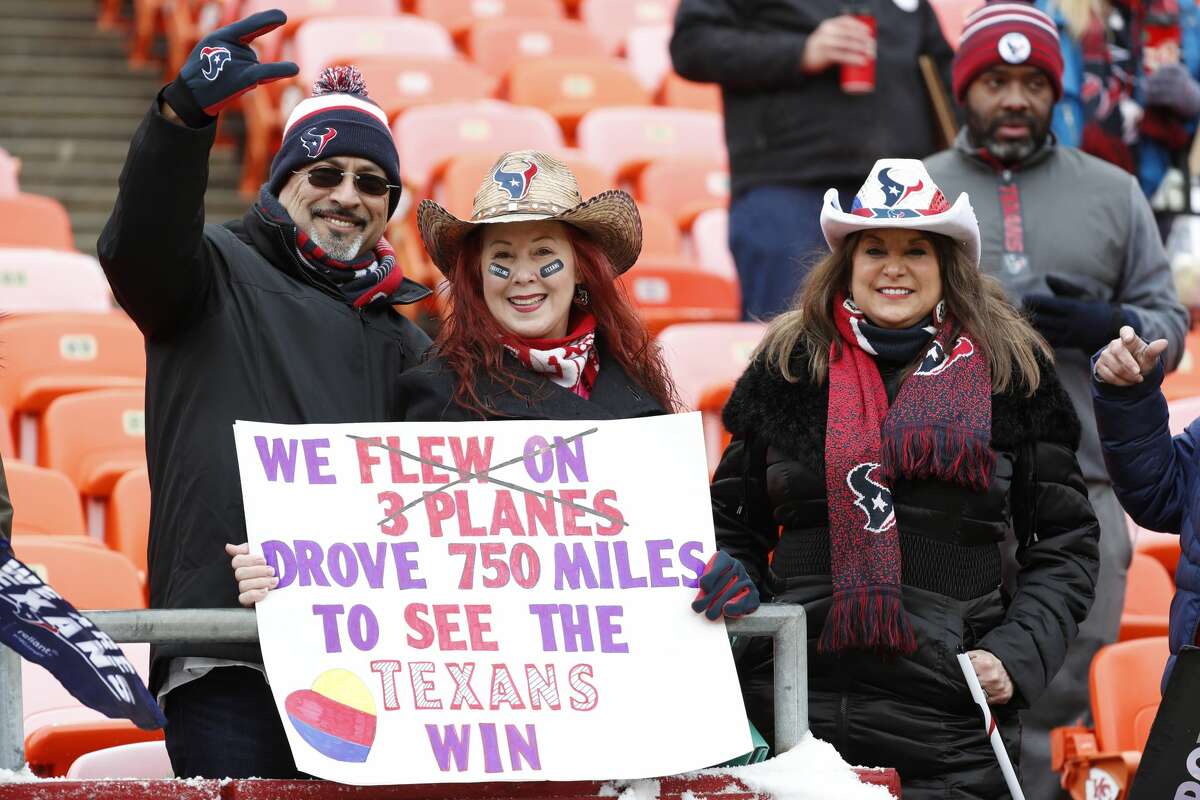 Check out Texans fans braving the cold in Chiefs' Arrowhead Stadium