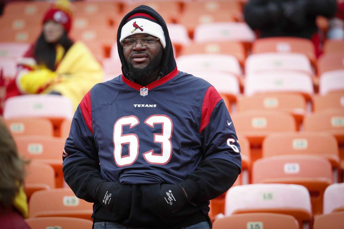 Check out Texans fans braving the cold in Chiefs' Arrowhead Stadium