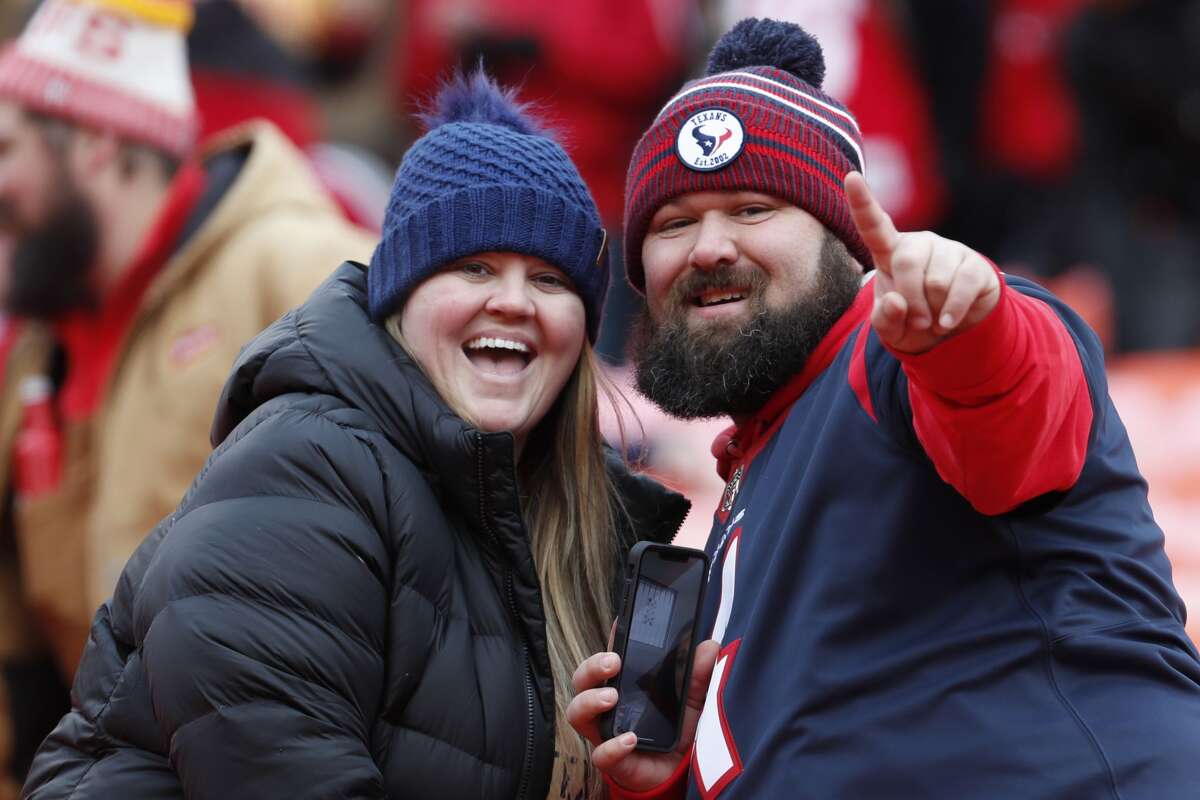 Check out Texans fans braving the cold in Chiefs' Arrowhead Stadium