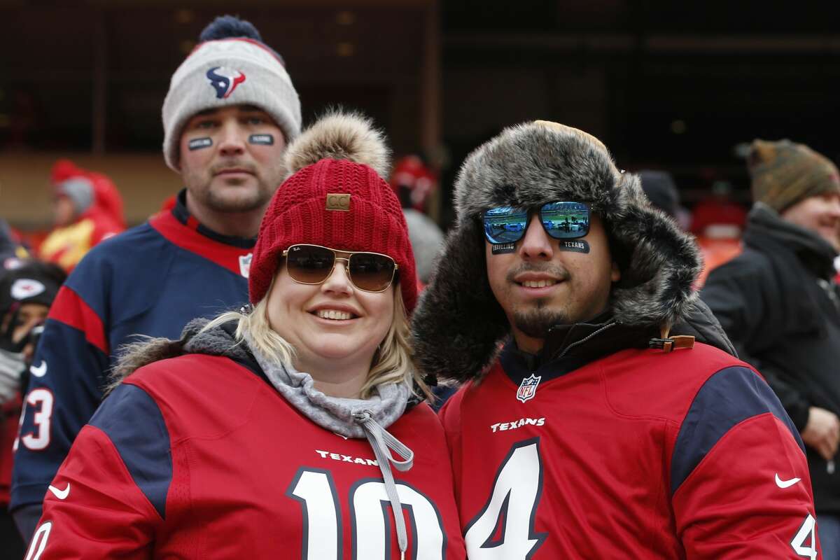 Check out Texans fans braving the cold in Chiefs' Arrowhead Stadium