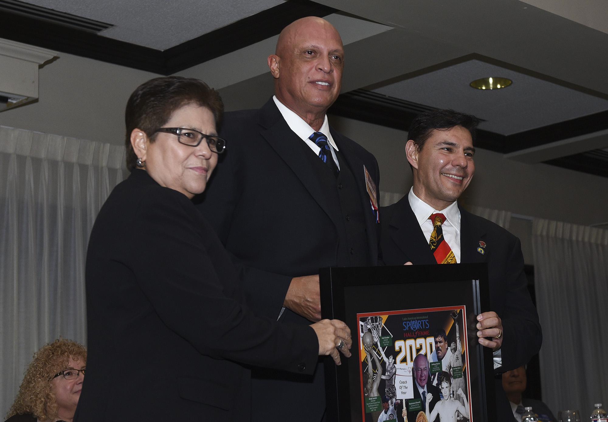 Guzman reflects on roots, Hall of Fame career