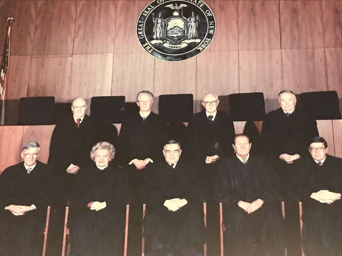 Grondahl: Judge Leonard Weiss still practicing law 72 years later