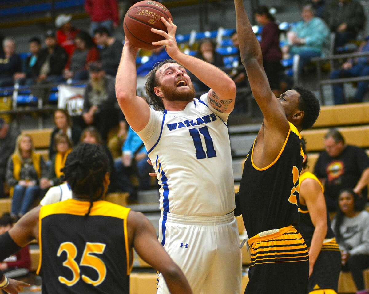 Pioneers rebound after 4-game skid