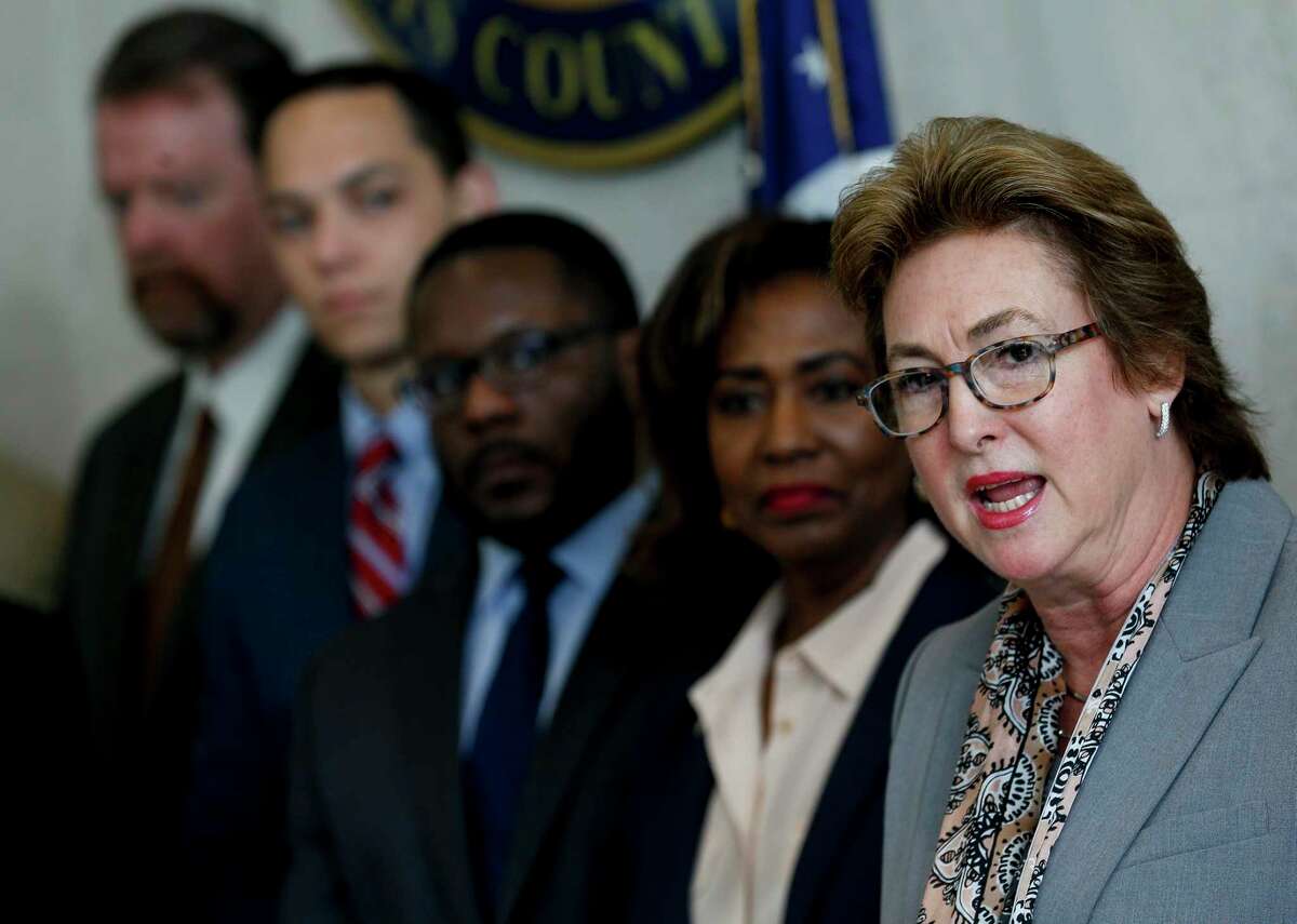 Harris County grand jury returns indictments against former HPD cop ...