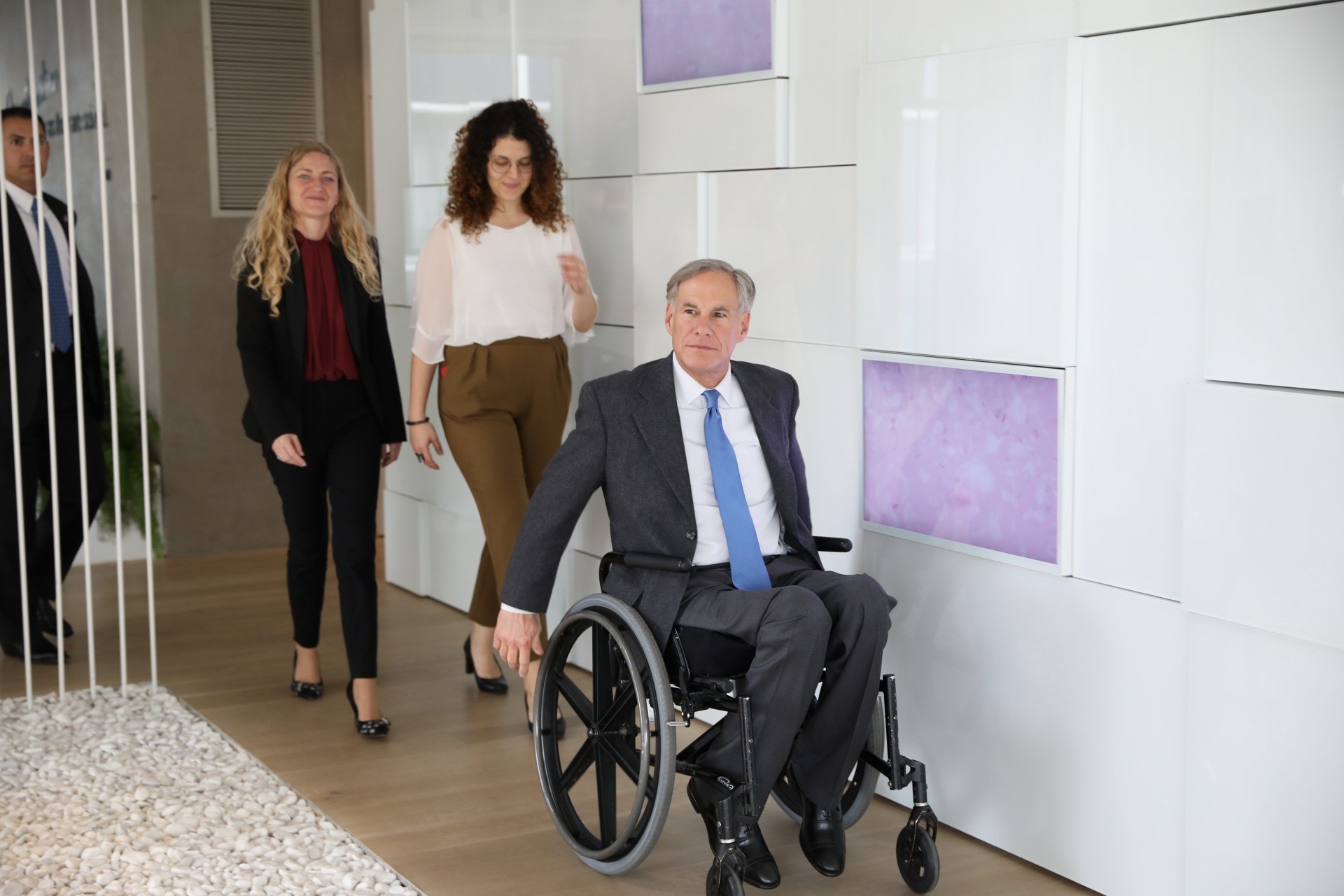 Abbott meets tech startups during economic development mission to Israel