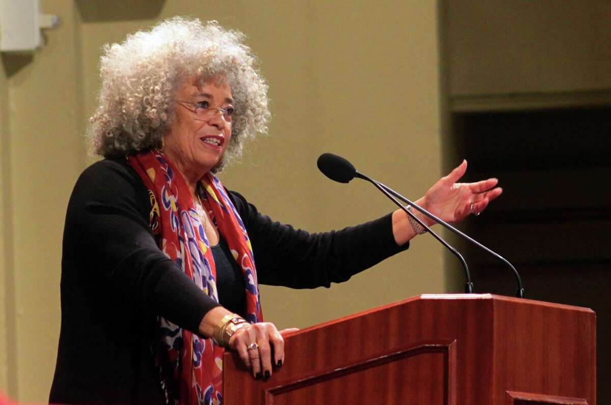In New Haven, civil rights icon Angela Davis talks of today's struggles