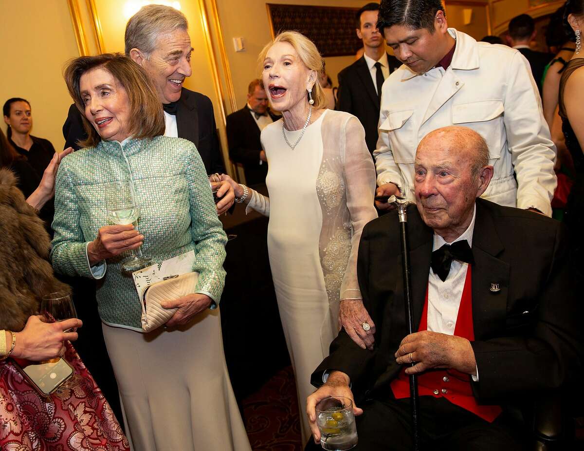 SF Ballet’s opening gala attracts glamorous, joyful crowd to City Hall