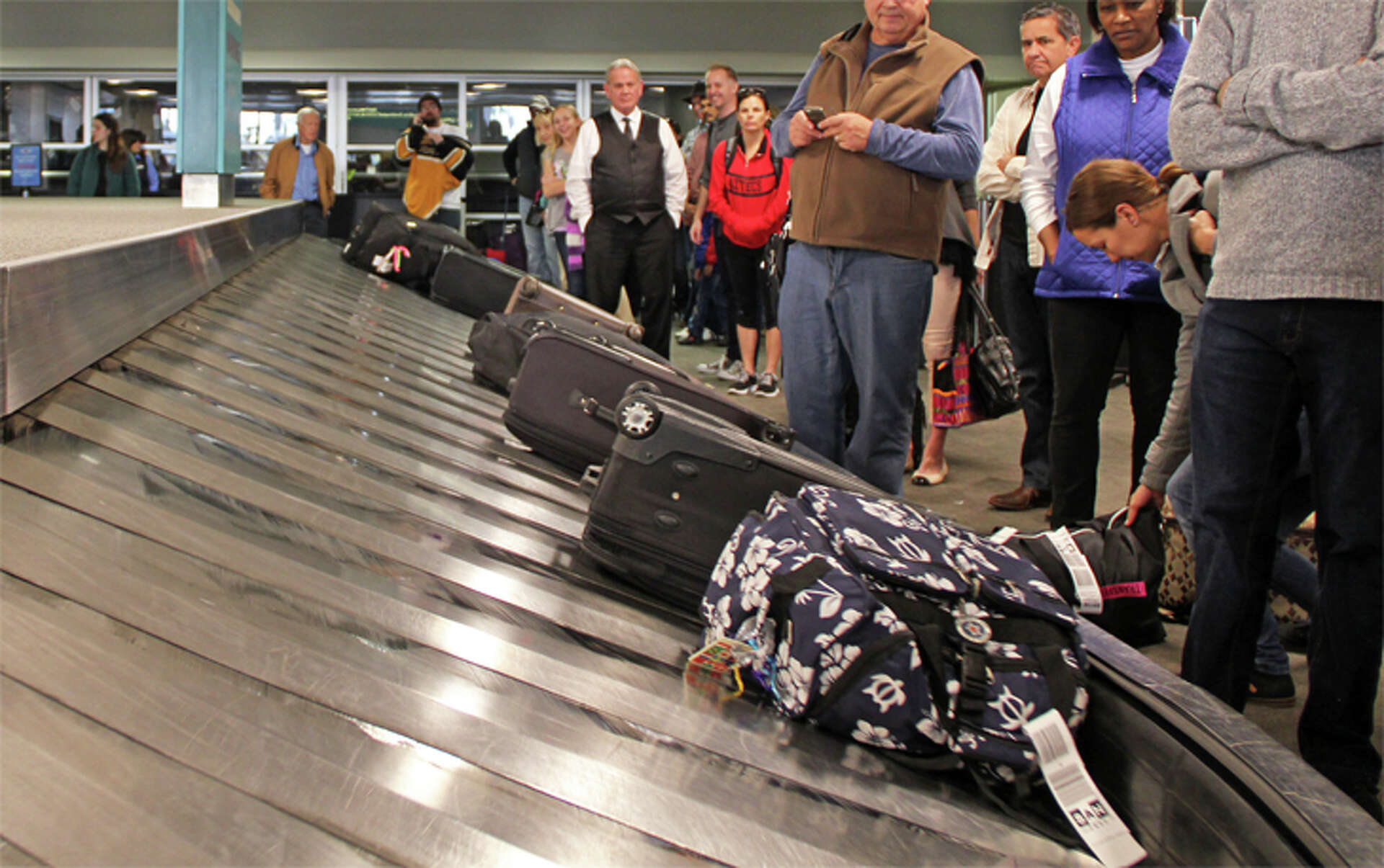 Routes: SFO security; JetBlue, Spirit at OAK + Alaska, MAX, United ...