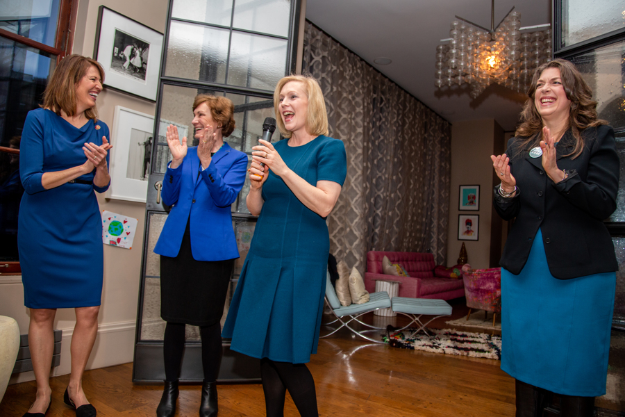 Gillibrand campaigning for women in 2020