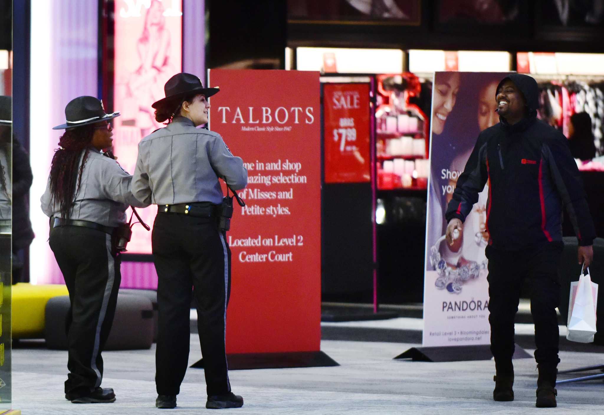 What happens if there’s an active shooter at the mall? Here’s how ...
