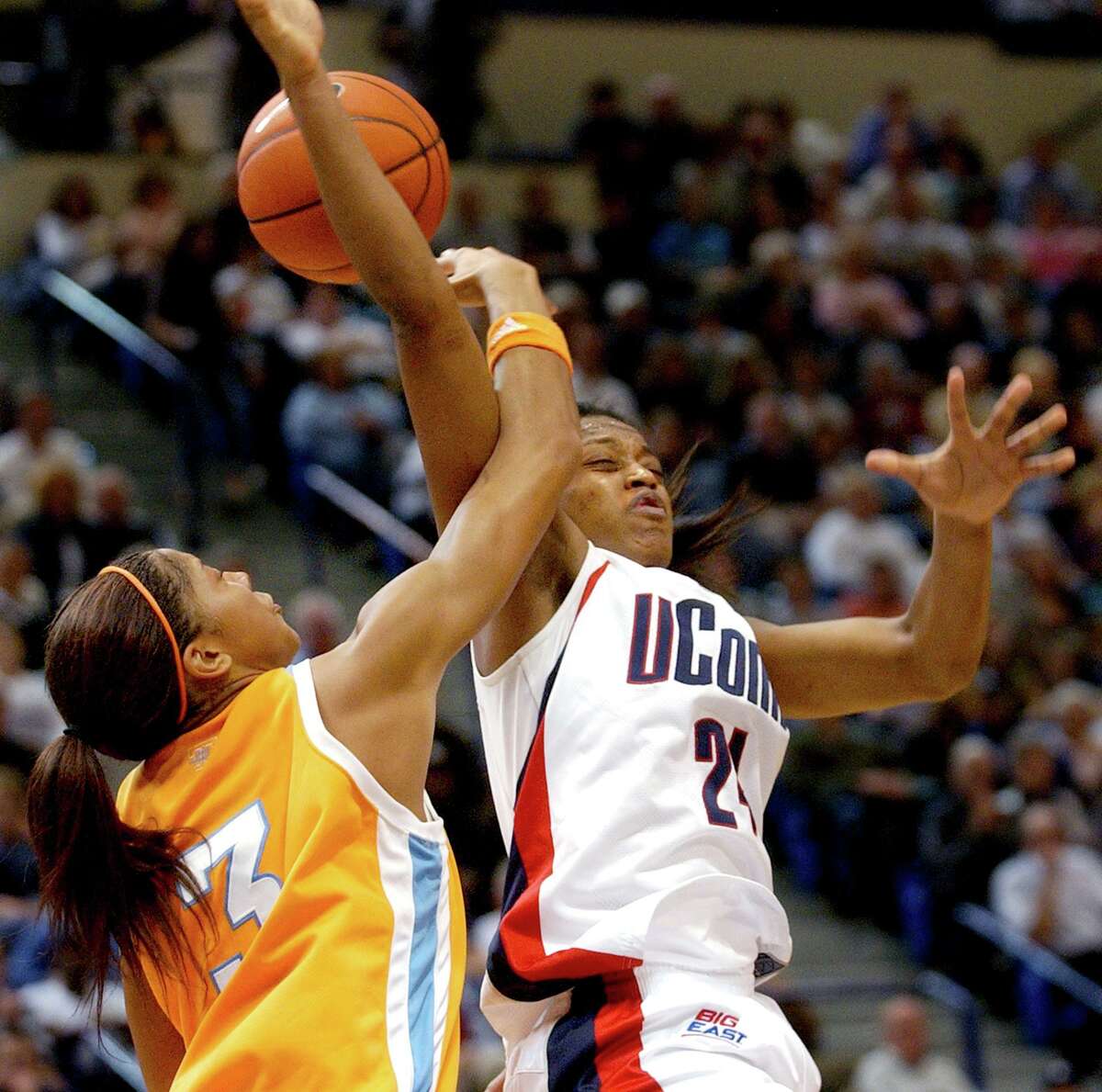 History of the UConn-Tennessee rivalry