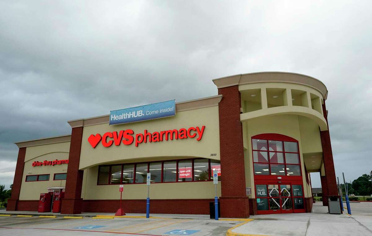 CVS, Walgreens aggressively move into delivery of health care services