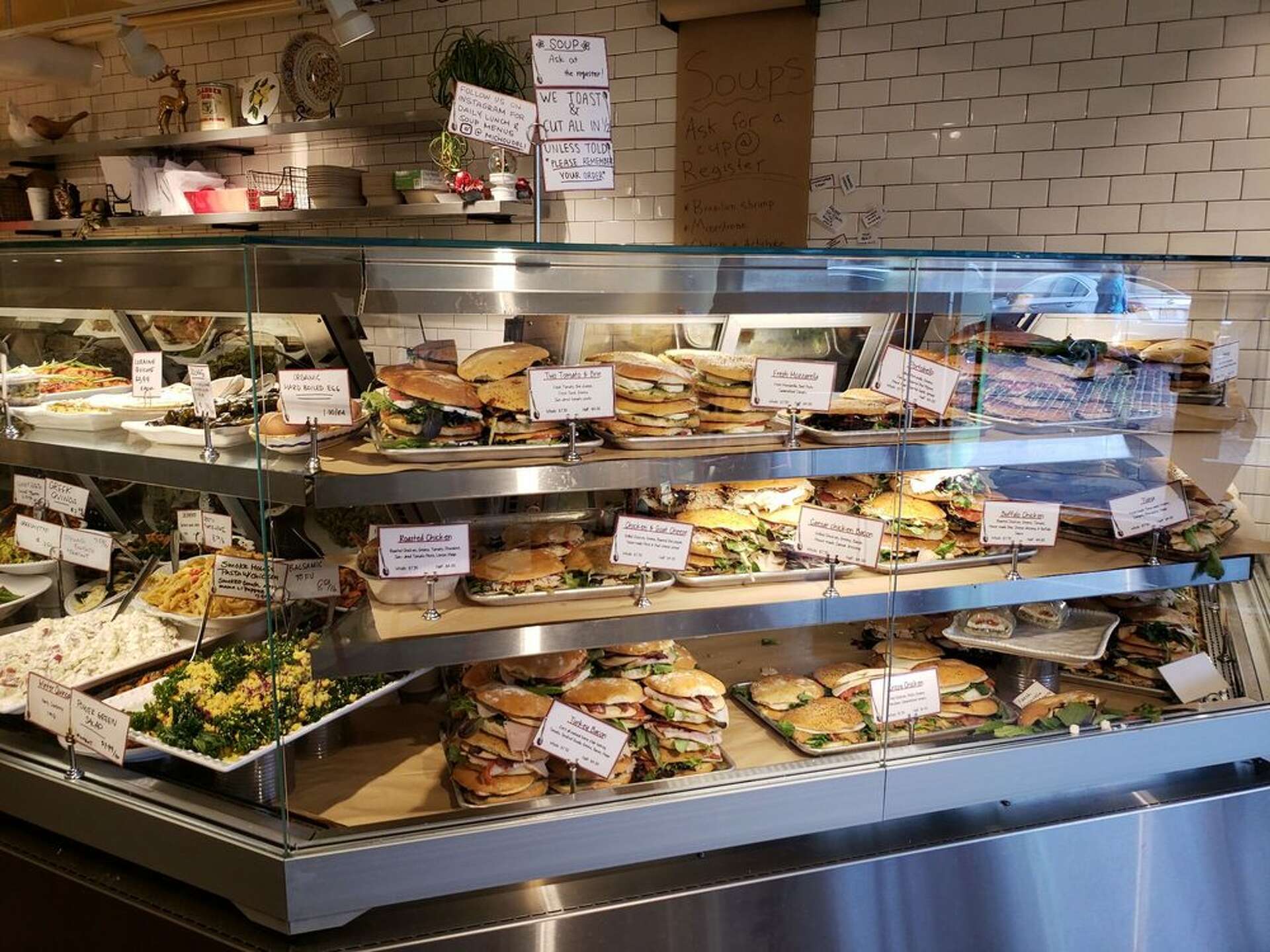 8 amazing and hot lunch spots around downtown Seattle for less than $8