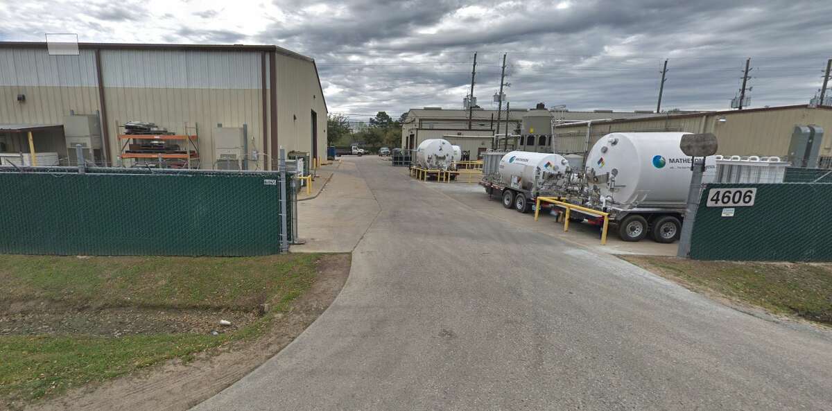 Dramatic before and after photos show effects of west Houston explosion ...