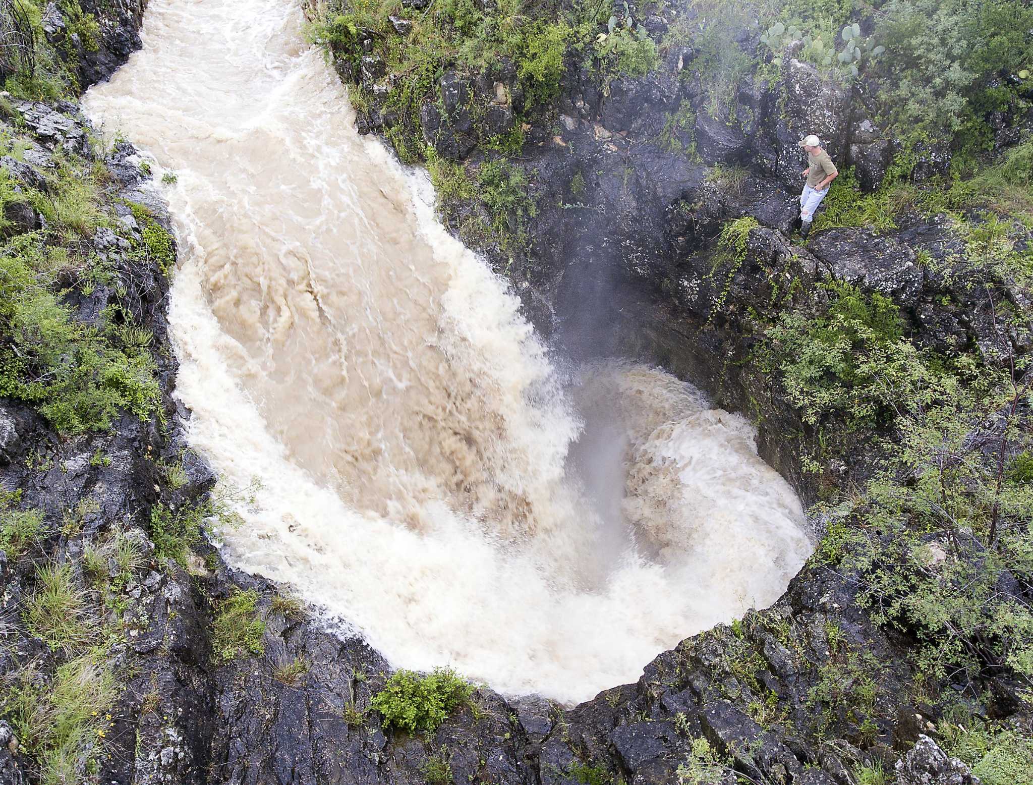 San Marcos Springs flows slowly as Edwards Aquifer decreases