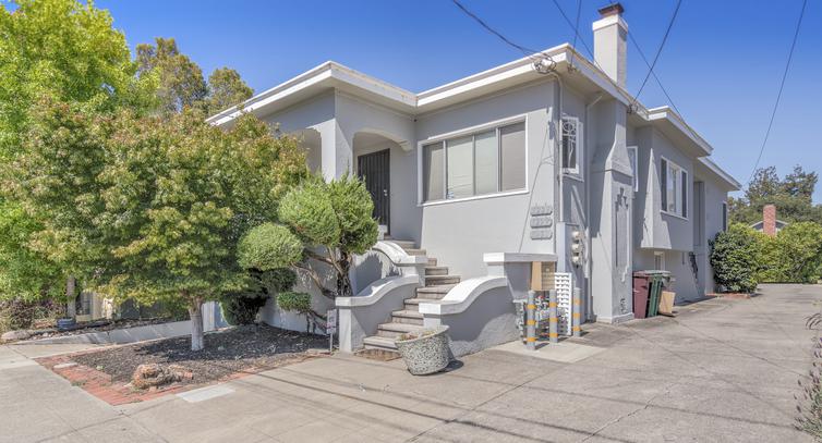 Price Point: $2.159 million in Oakland