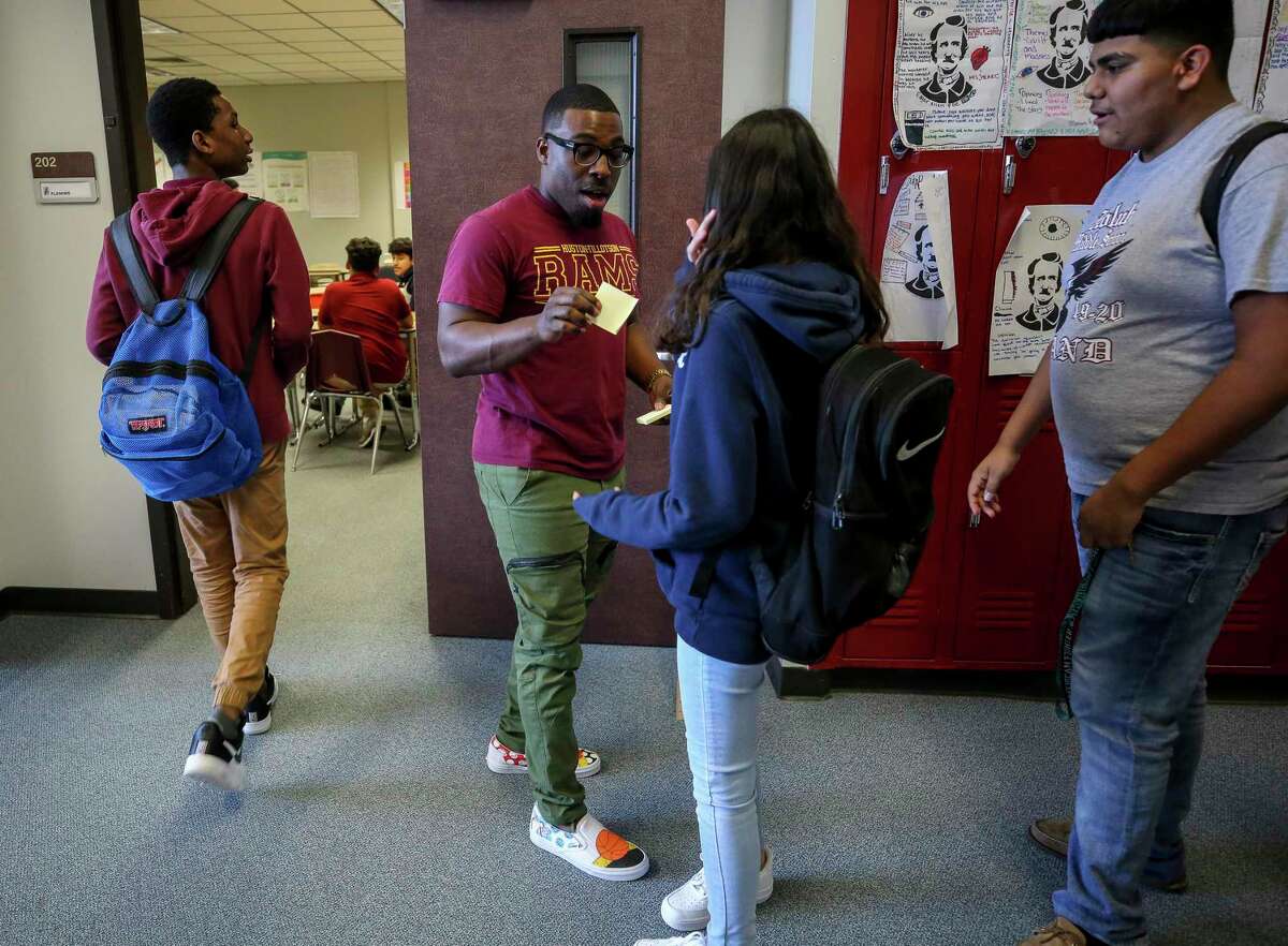 Texas districts are dramatically cutting back on suspensions. Can ...