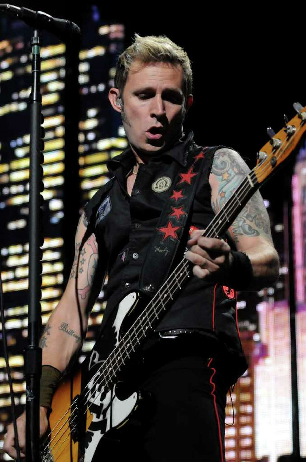 Greenday performs in Hartford