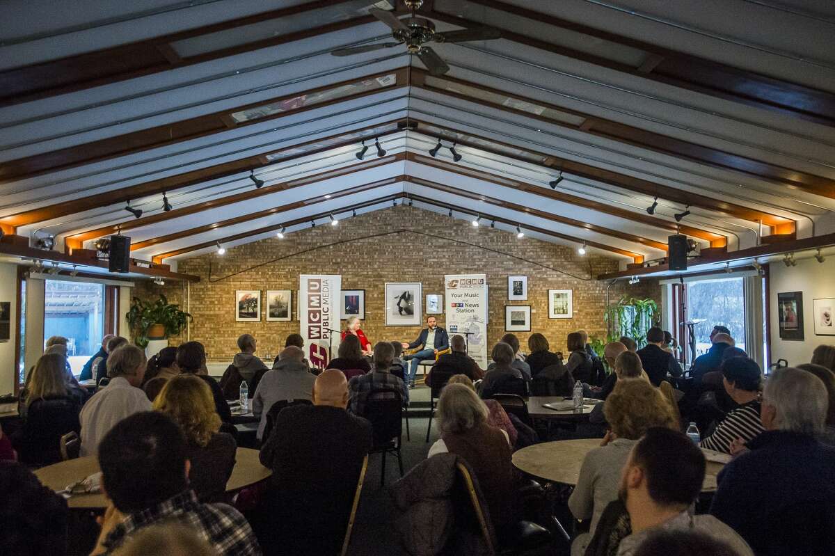 Community conversation with Pulitzer Prize-winning journalist Wesley ...