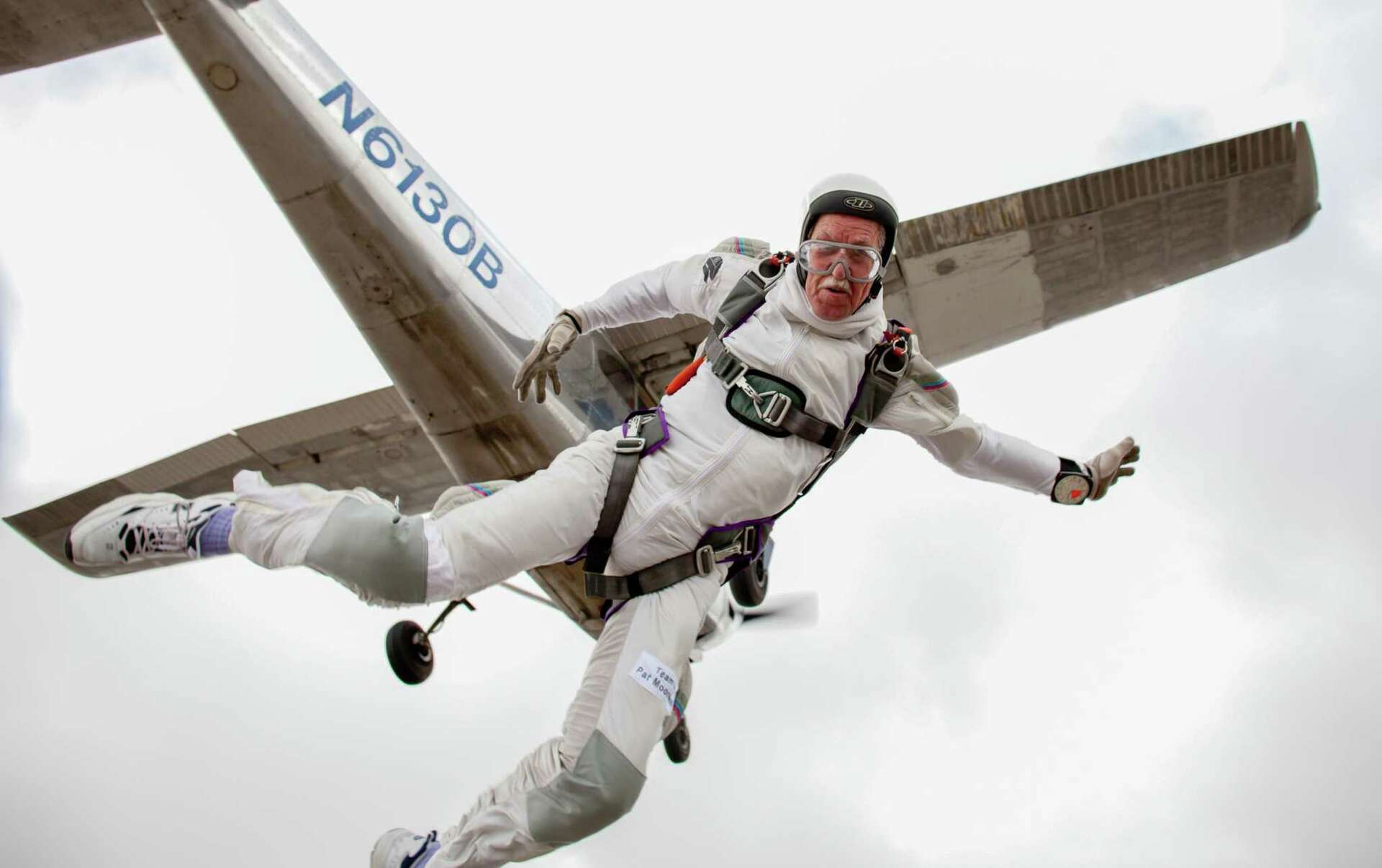 Meet California’s 88-year-old skydiver — who plans on jumping at 90