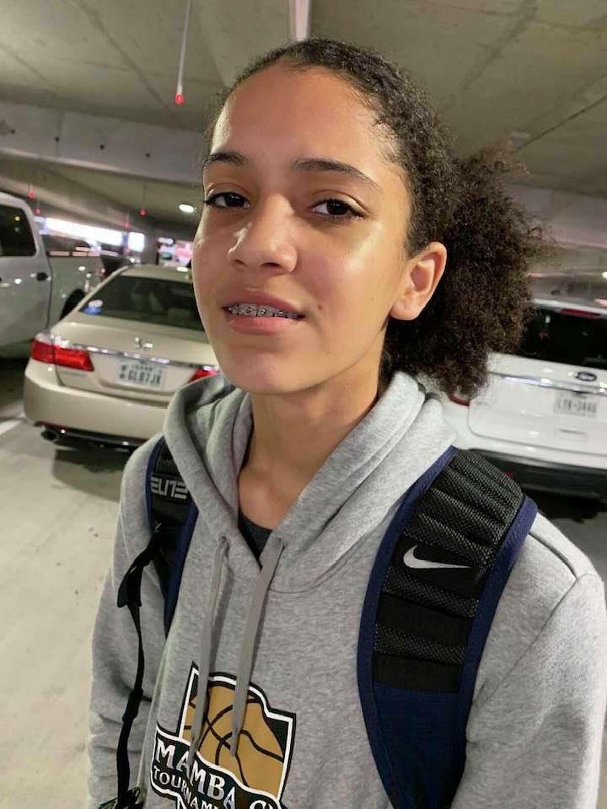 Houston girl who met Kobe Bryant and daughter before their death honors ...