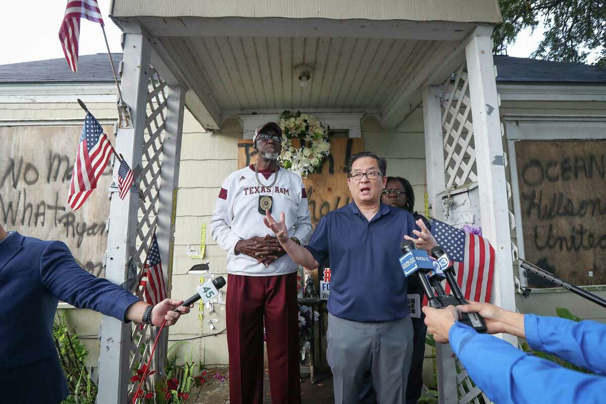 Houston marks a year since the fatal Harding Street raid