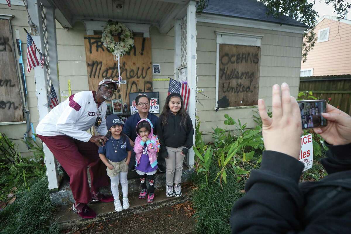 Houston marks a year since the fatal Harding Street raid
