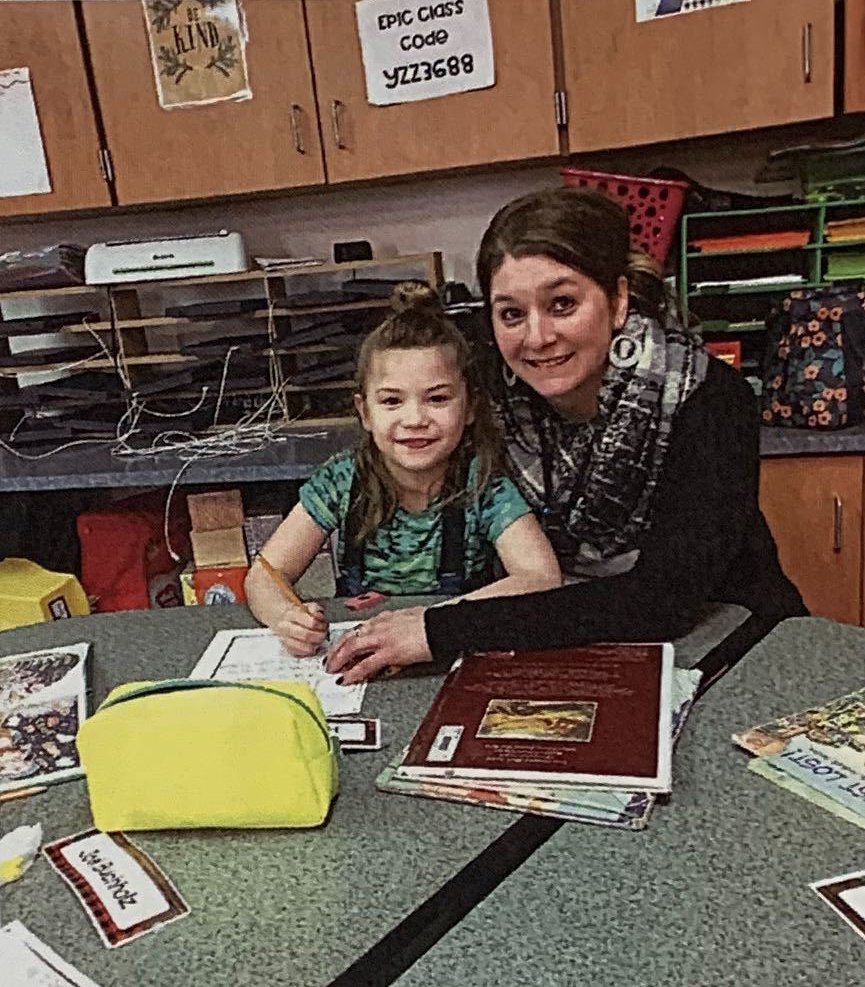 Laker Elementary School Teacher wins award from Saginaw Valley State