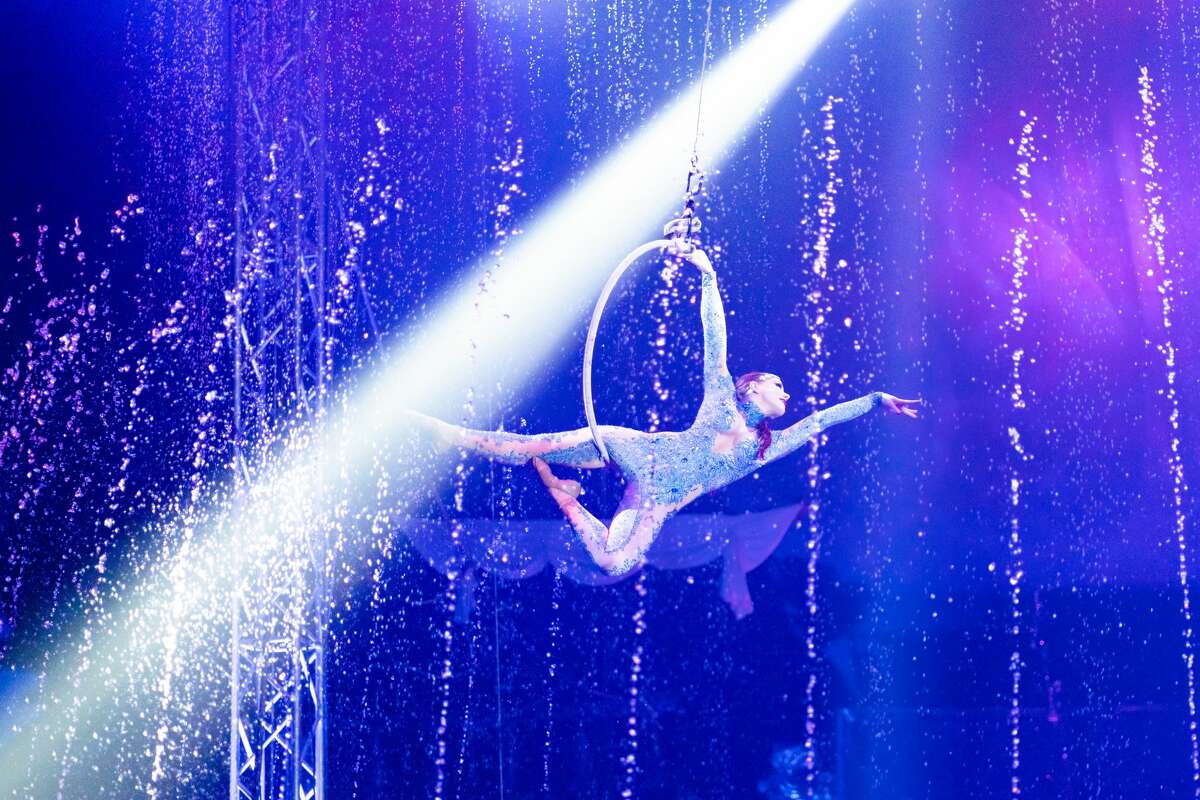 Here's what will be inside the water circus tent coming to San Antonio mall in February