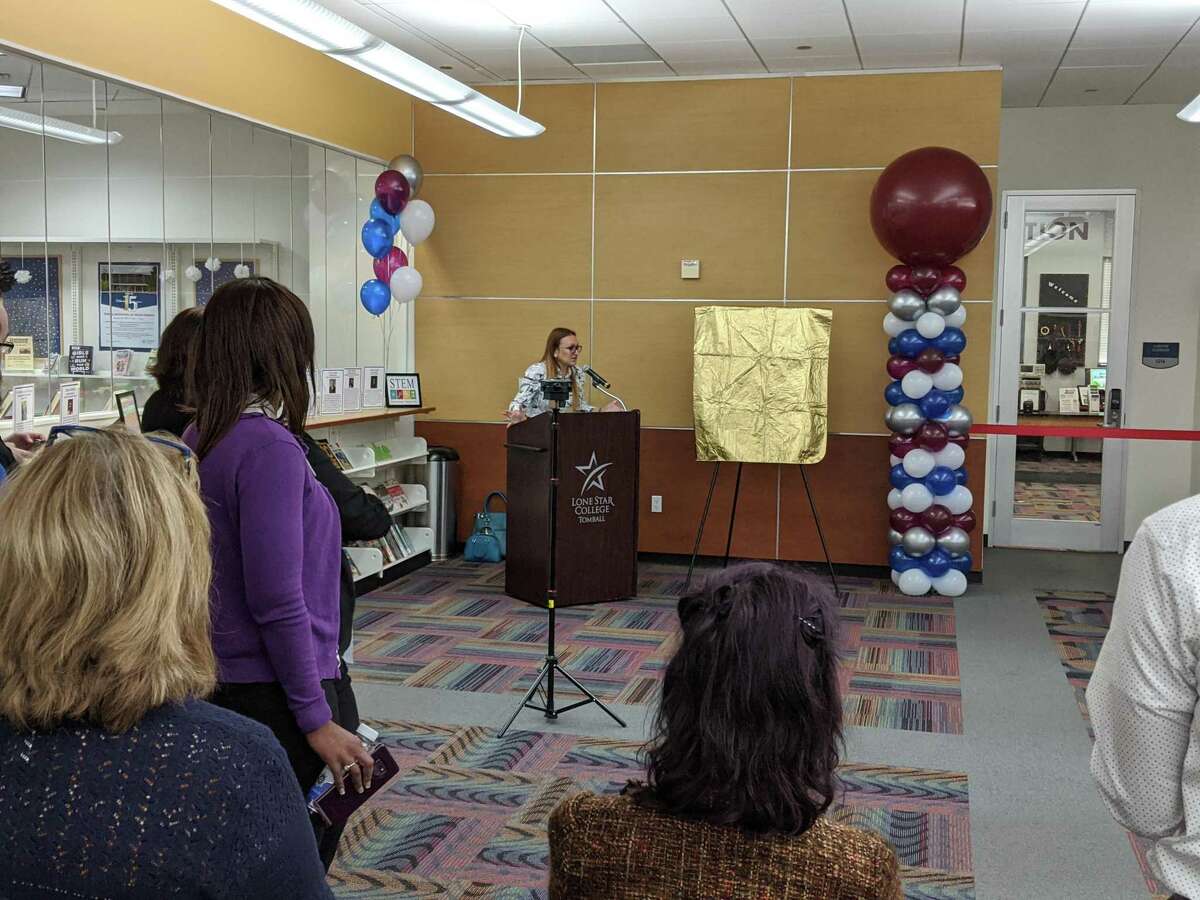 Lone Star College-Tomball Community Library opens innovation lab