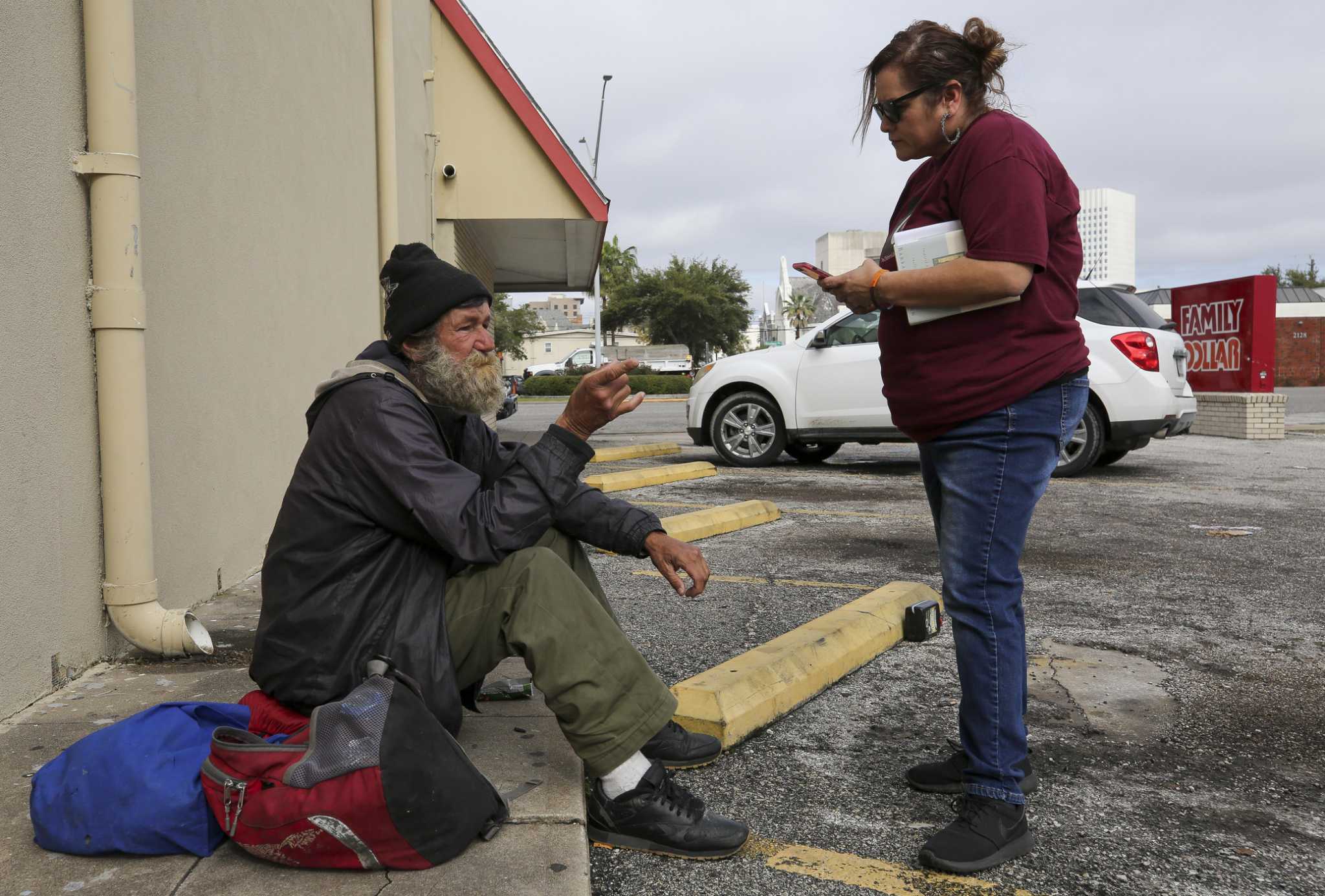 Volunteers face 'ridiculous' task of counting Galveston's surging ...