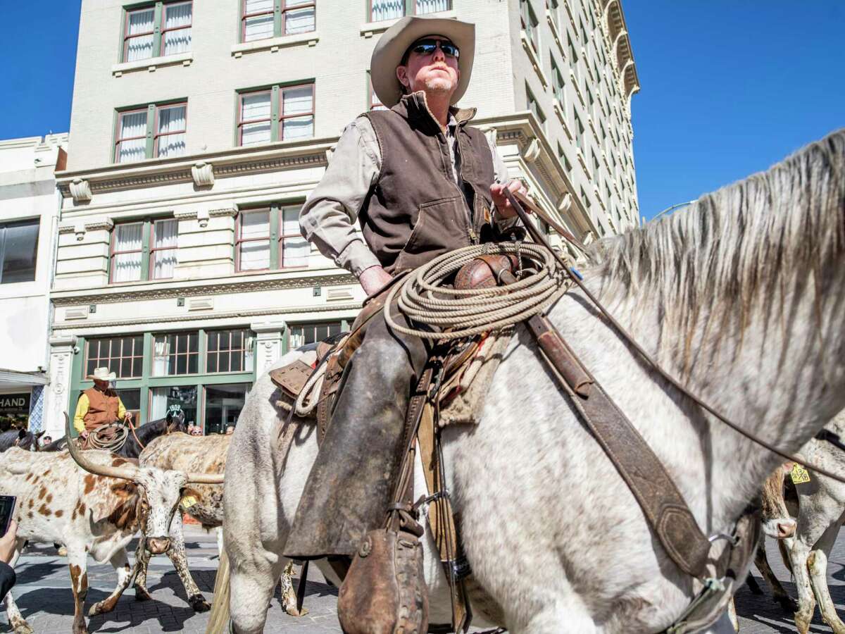 The Old West comes alive on downtown streets at San Antonio’s Western ...