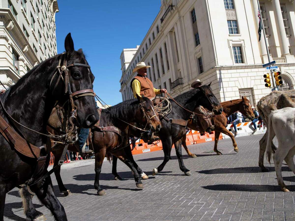 The Old West comes alive on downtown streets at San Antonio’s Western ...